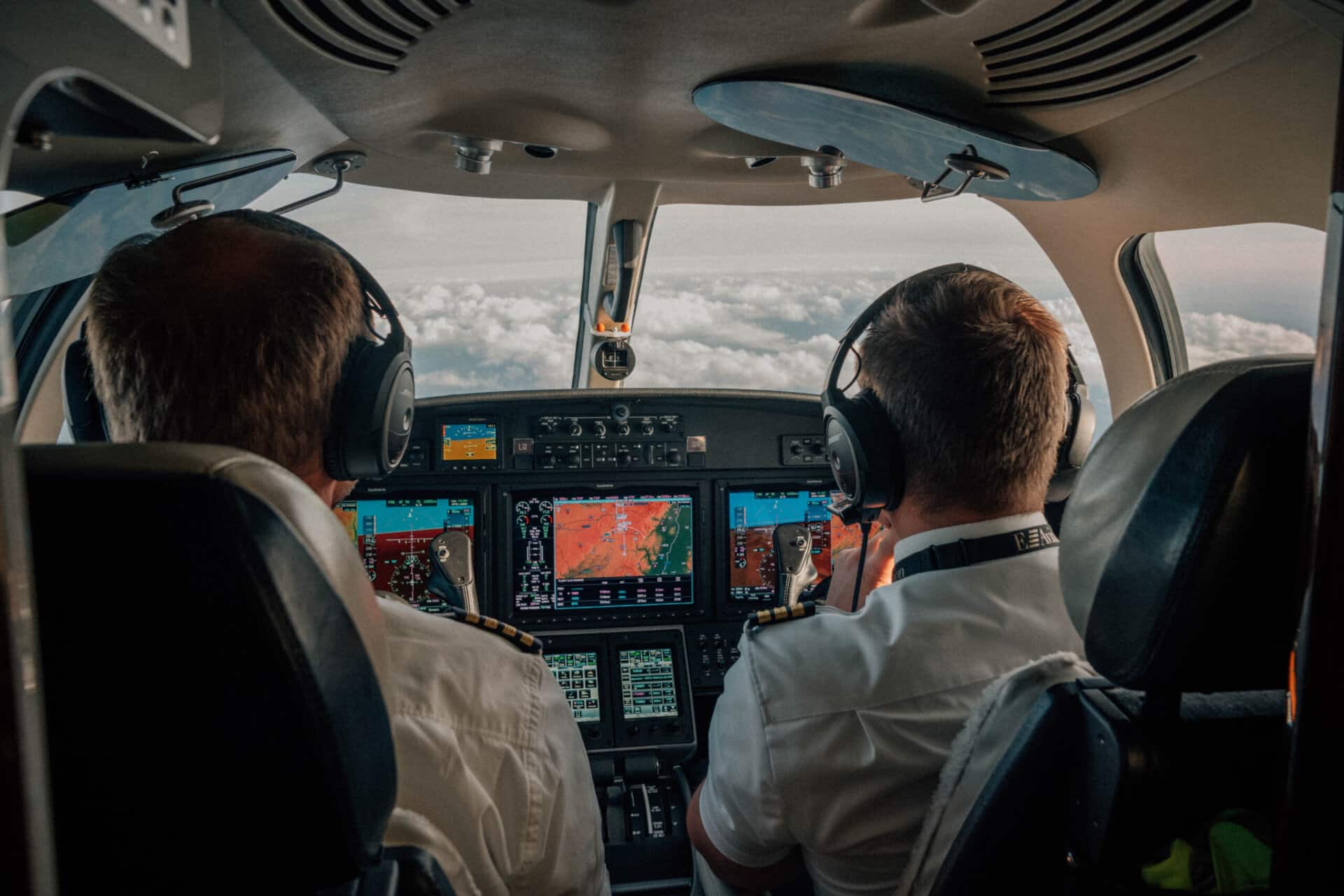 About us - E-Aviation - book your flight